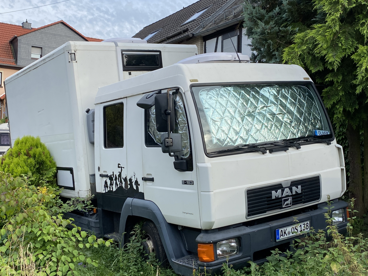 noch namenloser MAN L2000 mit Doka